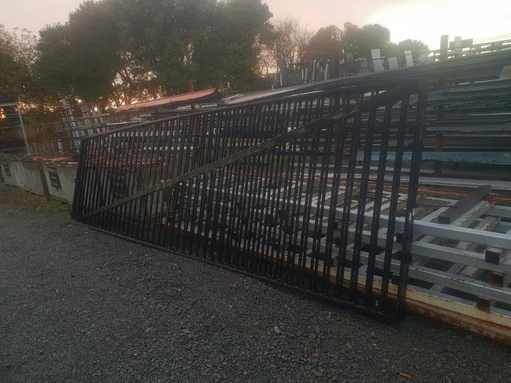 Black Metal Recycled Gate 5450mm w by 1665mm h | Musgroves Ltd