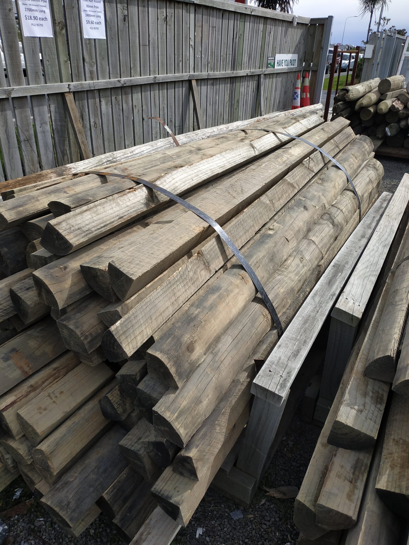 NEW Pine Quarter Round Pole 90mm Diameter H4 2400 | Musgroves Ltd