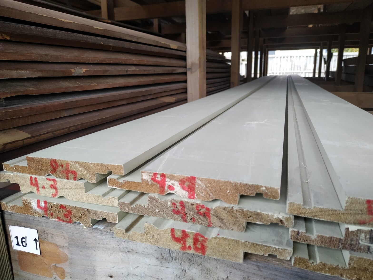 Pine Shiplap Weatherboard 135mm wide (clears) | Musgroves Ltd