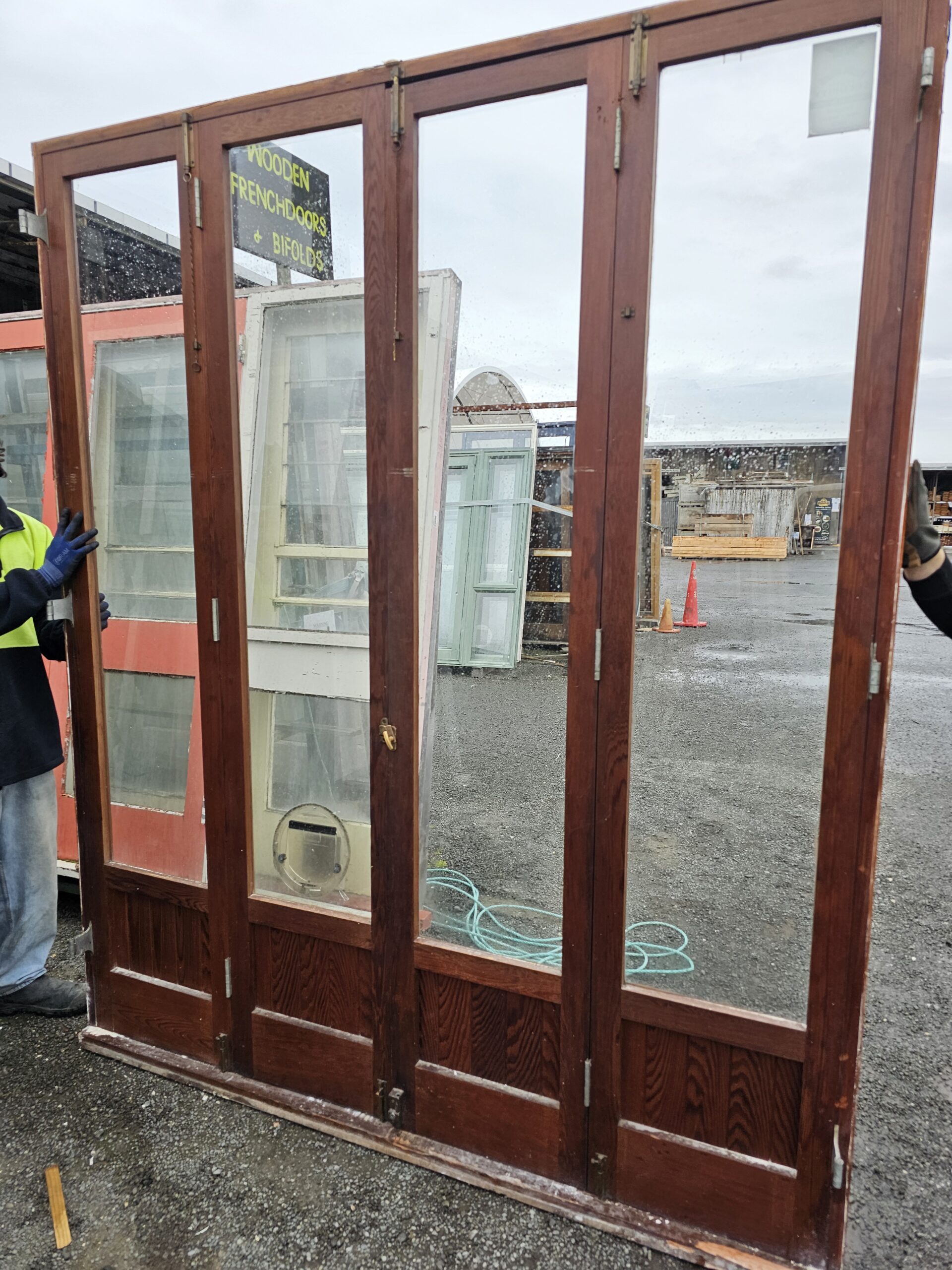 External Cedar 1 Pane Bi-fold Door | Musgroves Ltd