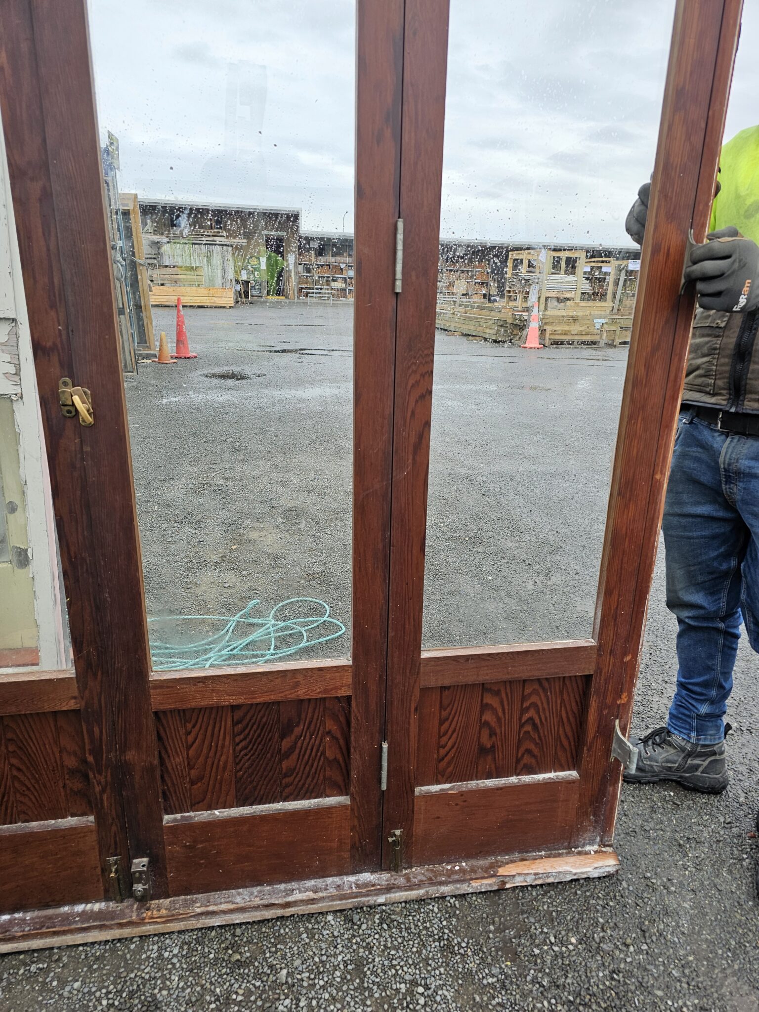 External Cedar 1 Pane Bi-fold Door | Musgroves Ltd