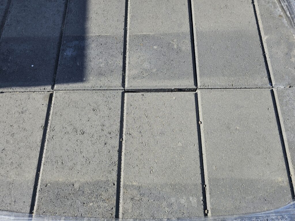 Graphite 400x200x80mm Seconds Pavers | Musgroves Ltd