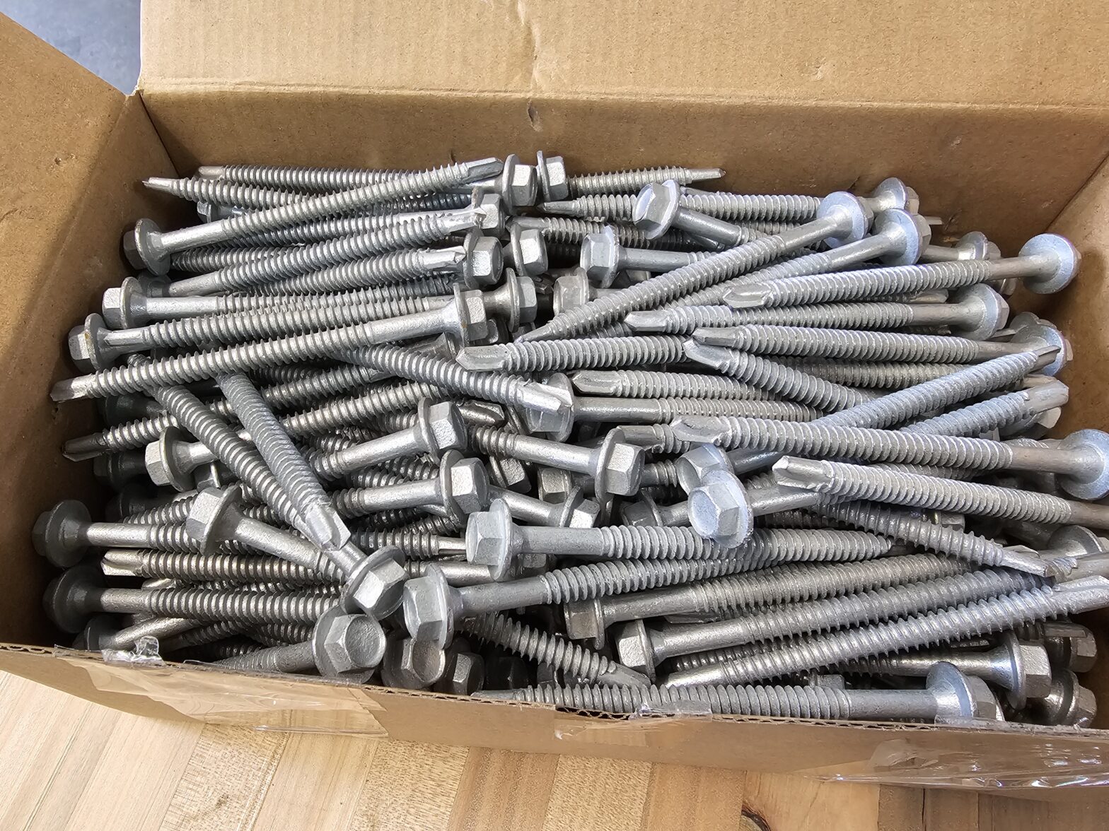 NEW 90mm TEK Self Drilling Screw Box of 200 | Musgroves Ltd