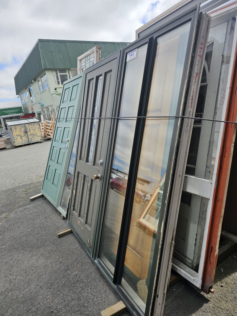 Wooden Leadlight Pane Door with Karaka D/G sidelight | Musgroves Ltd