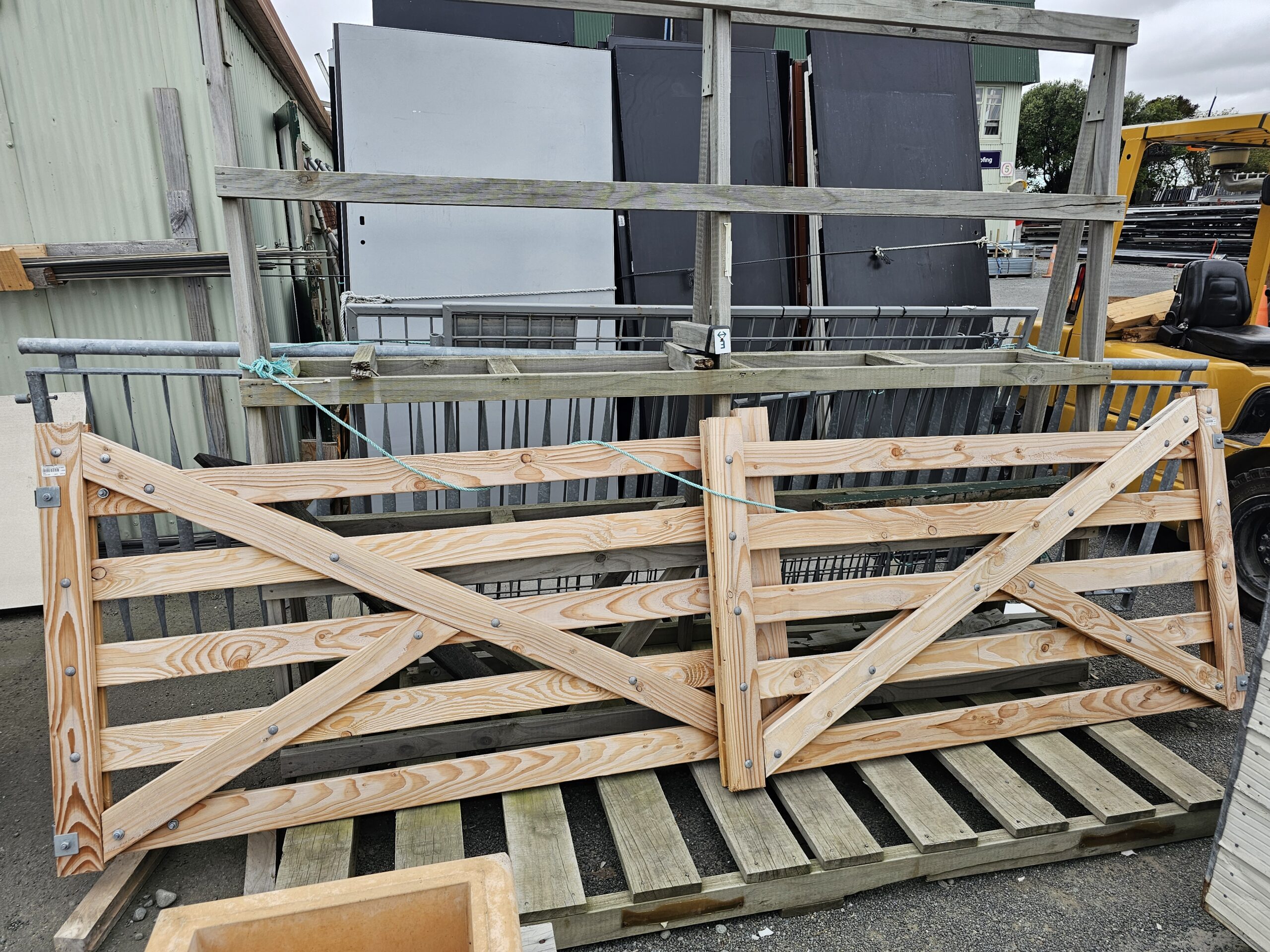 New Zealand Oregon Pair Of Gates with Hardware | Musgroves Ltd