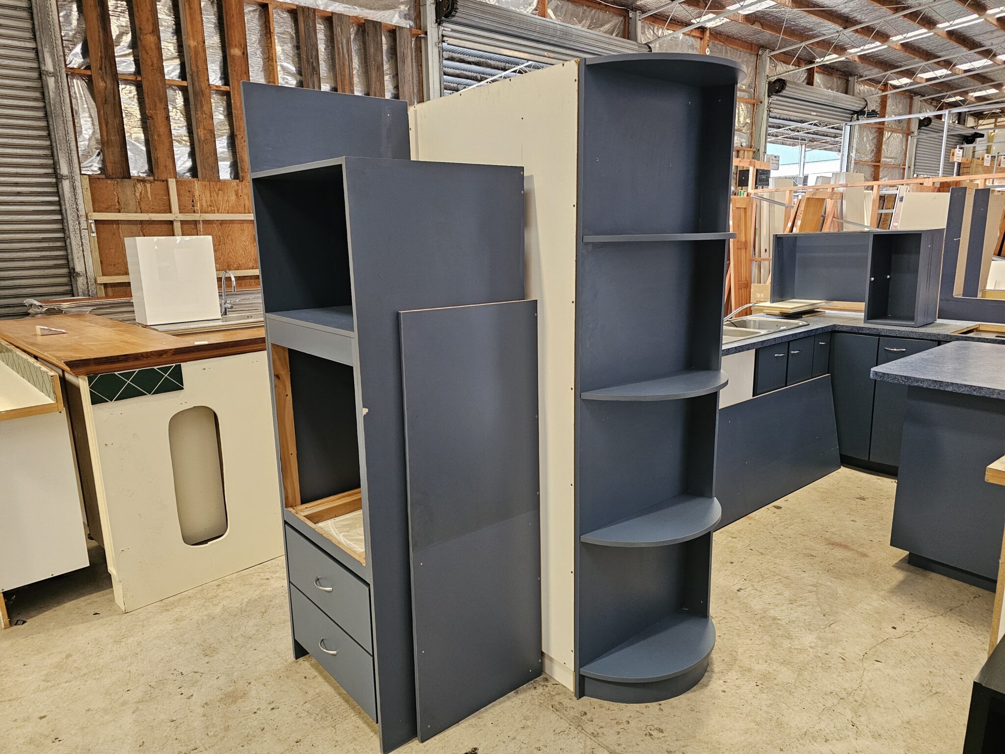Blue L Shape Kitchen with a Blue Benchtop | Musgroves Ltd