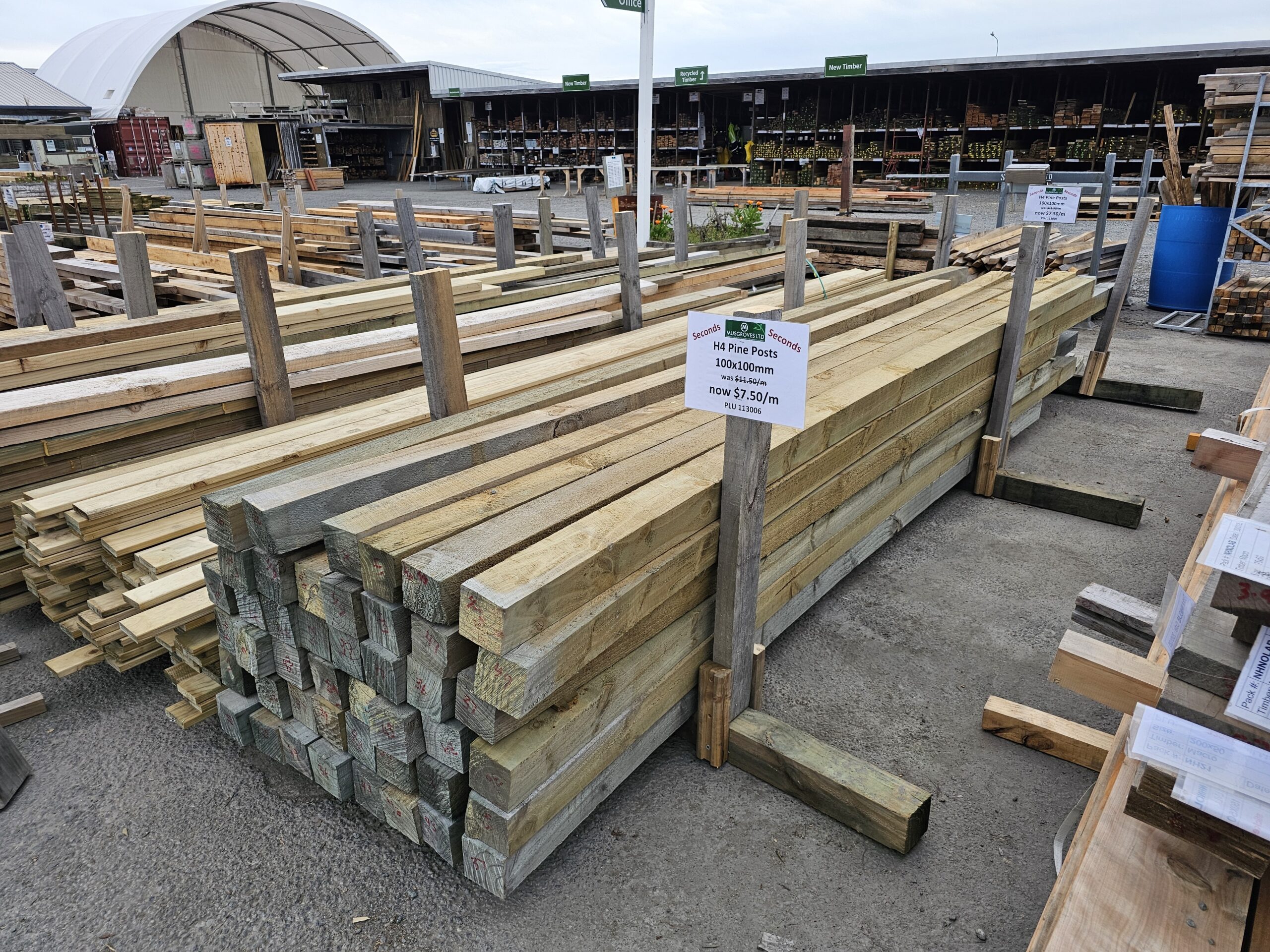 Pine 100x100mm H4 Seconds | Musgroves Ltd