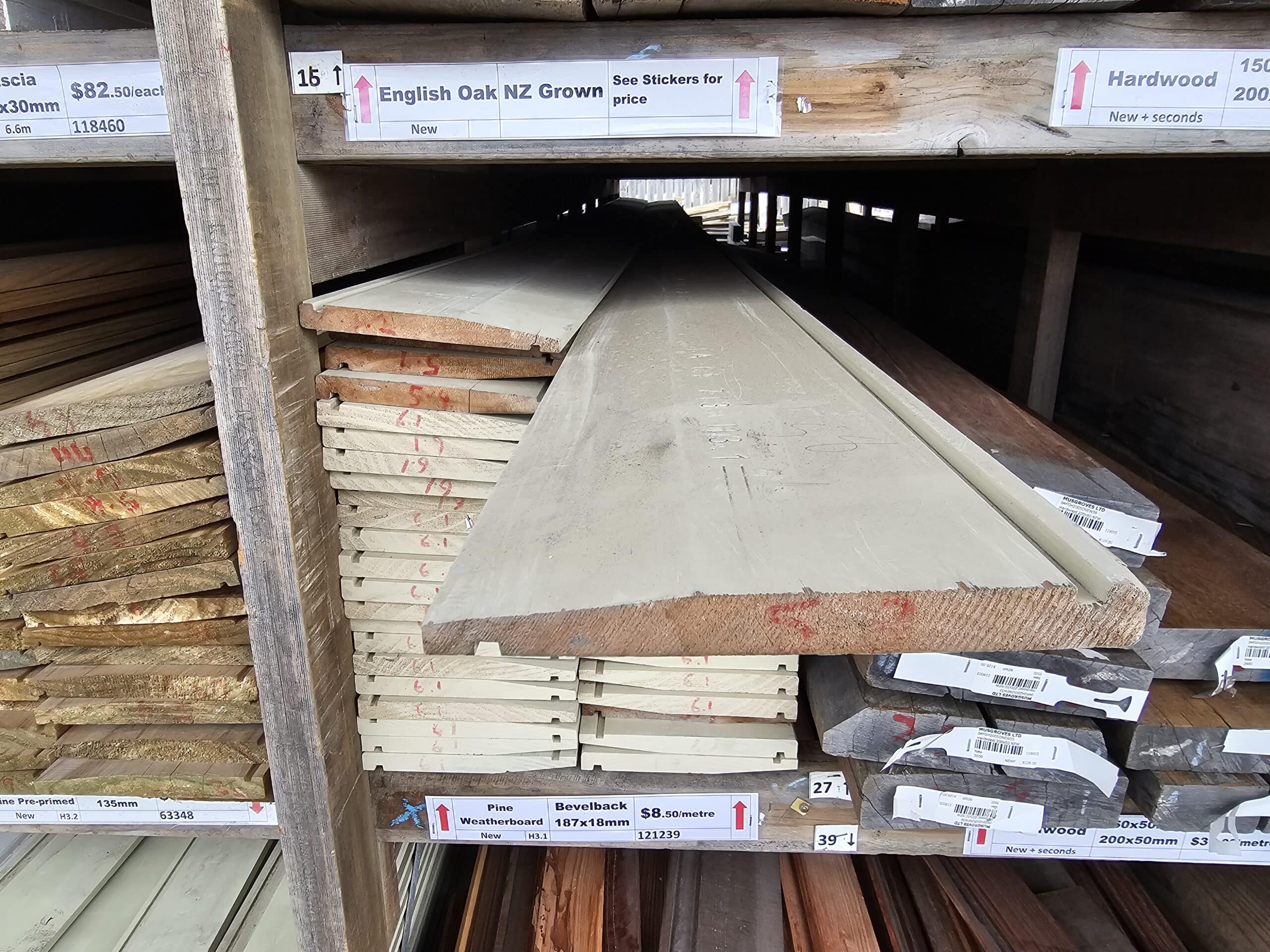 Pine 187x18mm Bevelback Weatherboard | Musgroves Ltd
