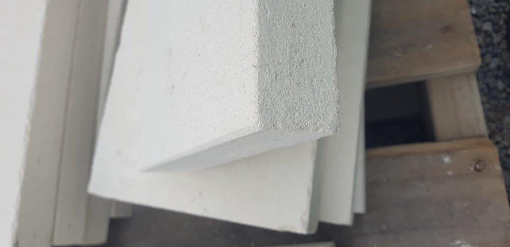 Oamaru Stone 275x175x35mm | Musgroves Ltd